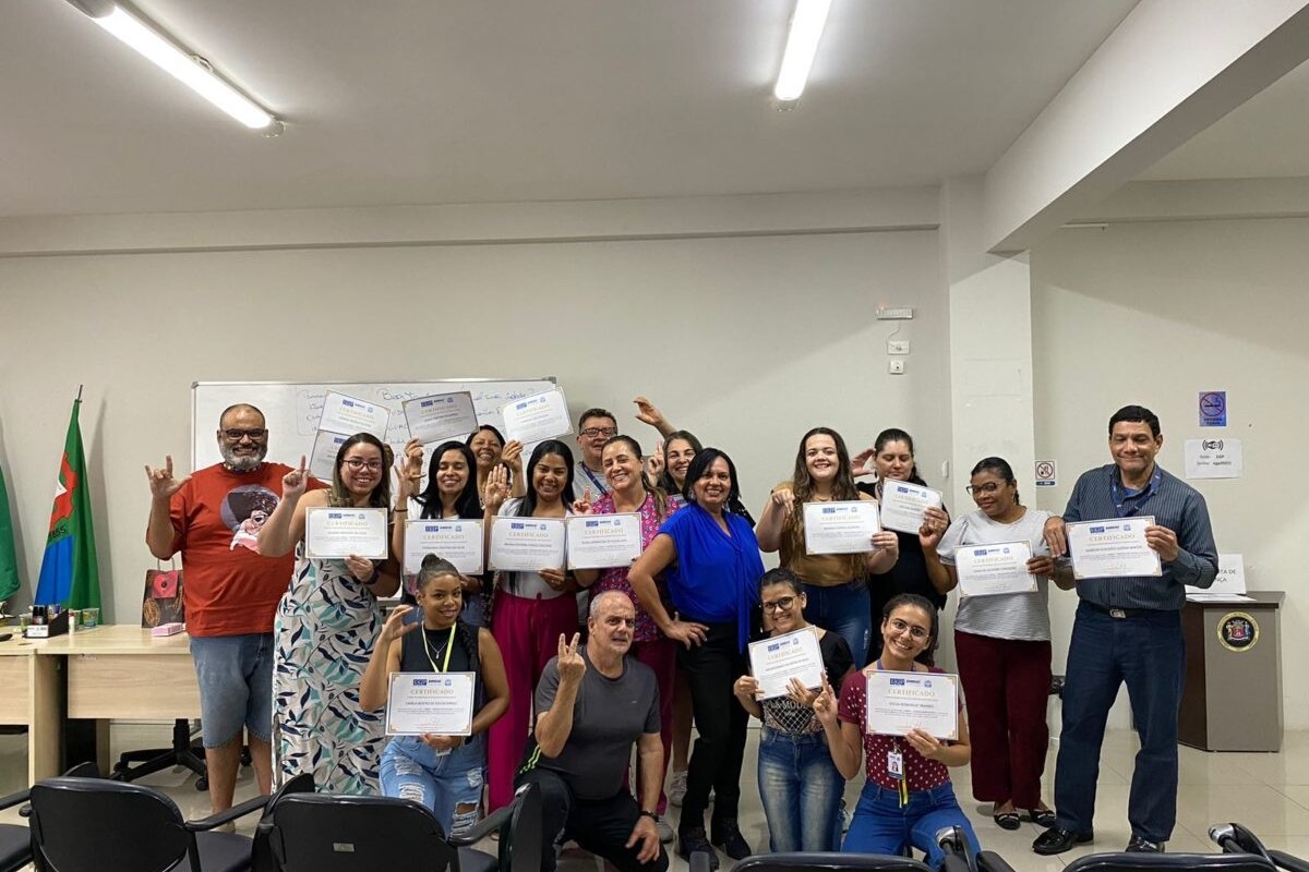 EGP forma primeira turma no curso de Libras na Prática
